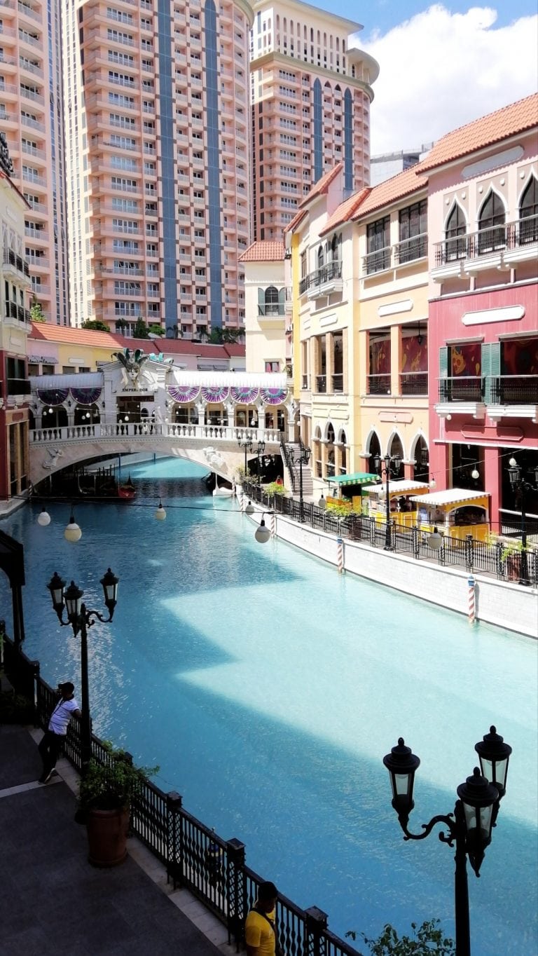 25 Best Manila Tourist Spots And Things to do in Manila