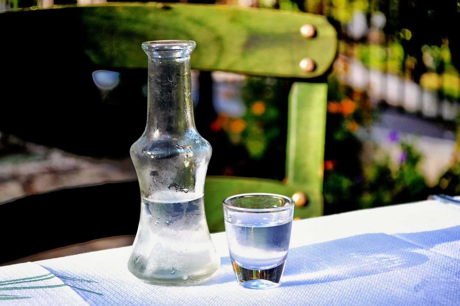 Cypriot Drinks: 18 Best Drinks In Cyprus