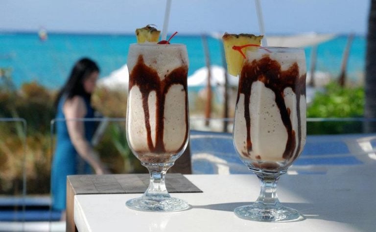 Drinks in Aruba - Best Aruba Drinks to Try in the Caribbean