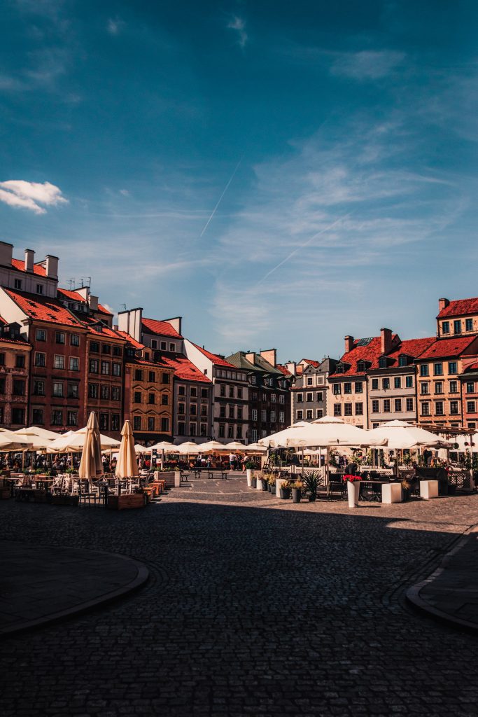 WHAT TO WEAR IN POLAND: OUR POLAND PACKING LIST AND WHAT TO PACK FOR ...