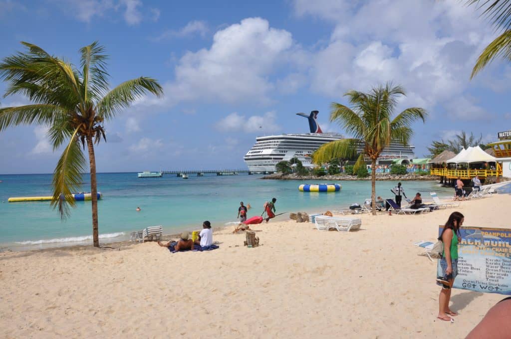 Comparison Ocho Rios vs Montego Bay - Best 5 Reasons