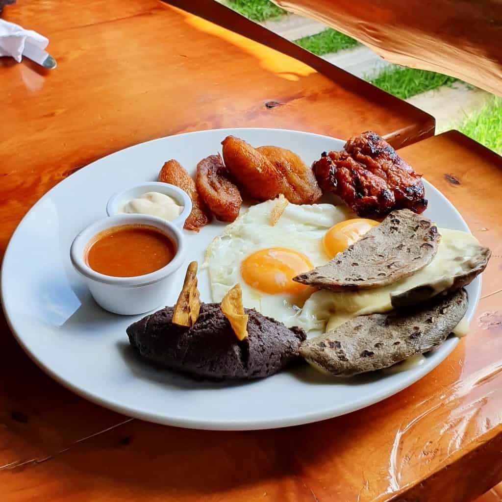 Salvadoran Breakfast - 24 Best Breakfast in El Salvador