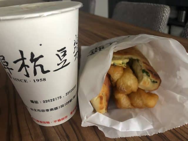 Breakfast in Taiwan - 10 Traditional Taiwanese Breakfast