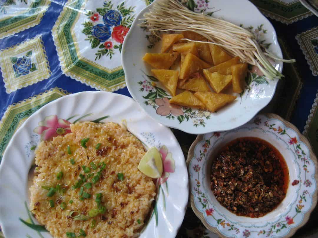 Breakfast in Myanmar - 20+ Burmese Breakfast Dishes To Try