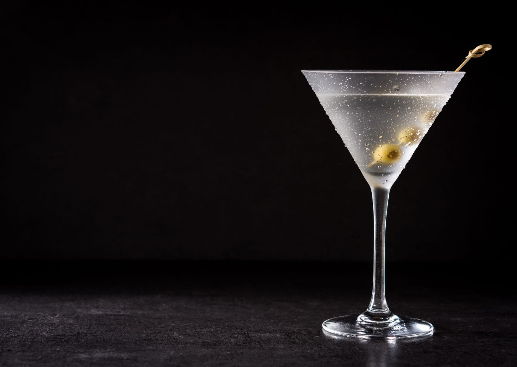 7 Iconic Cocktails Loved Worldwide (And How To Make Them At Home)