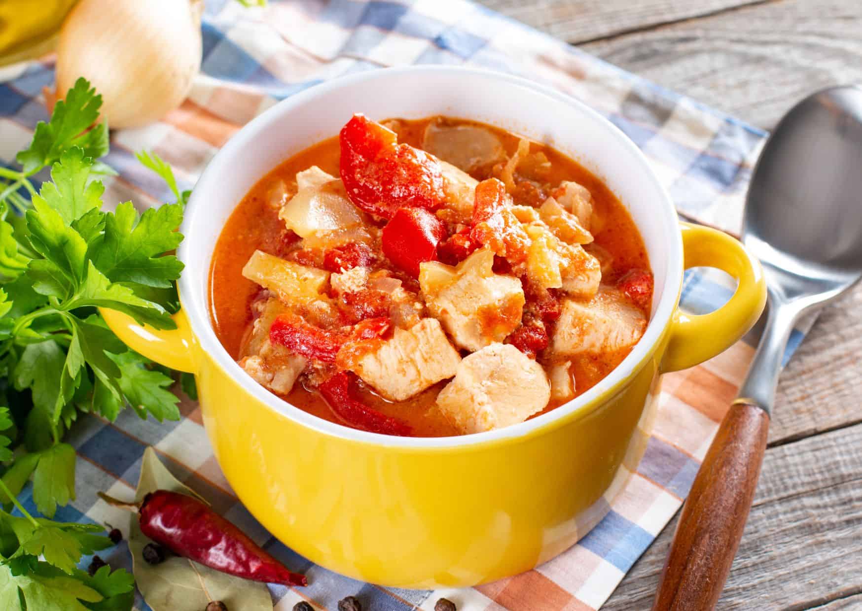 One-Pot Wonder: How To Cook Authentic Chicken Paprika At Home