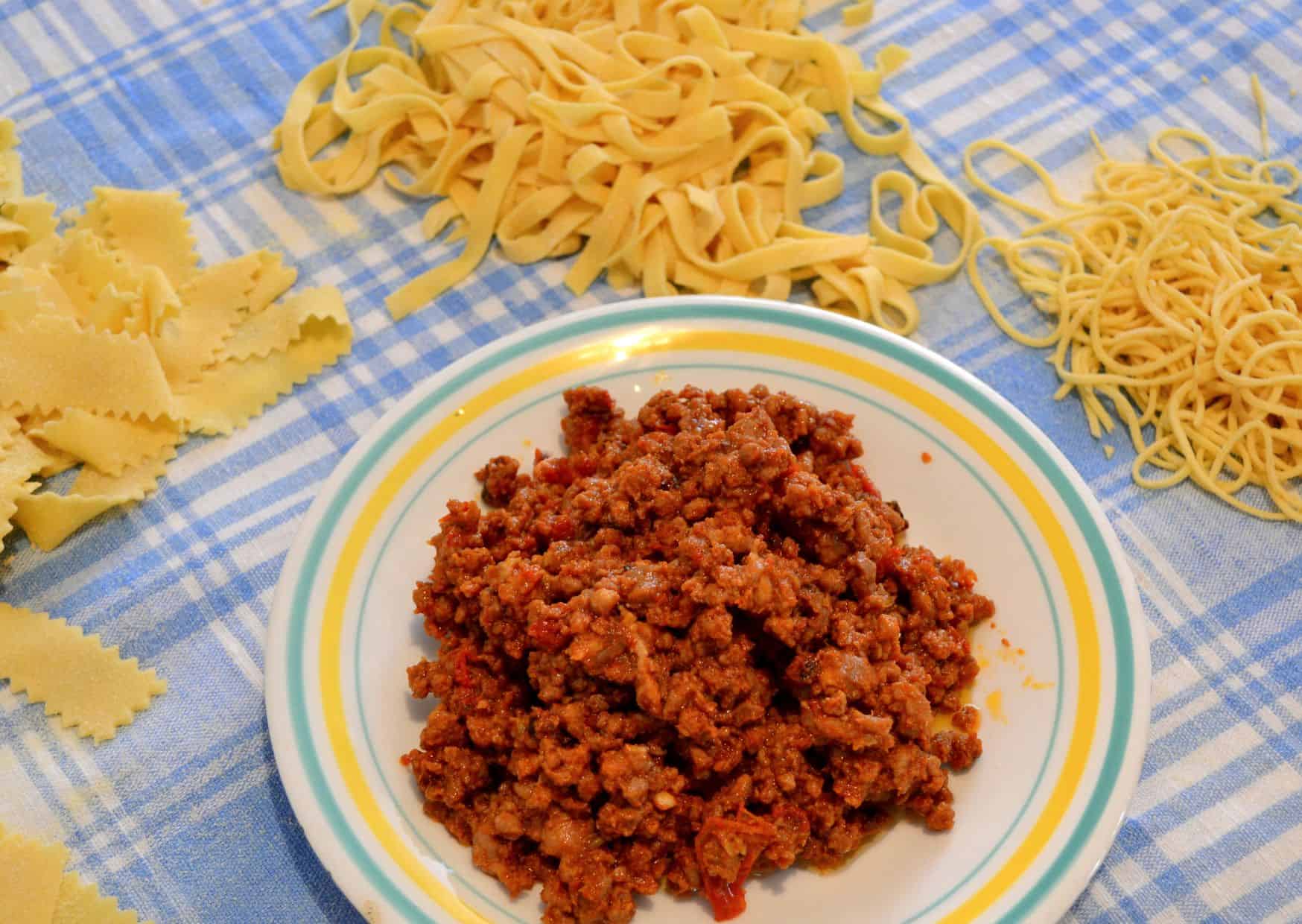 Tagliatelle Al Ragù: The Italian Comfort Food That Puts All Others To ...