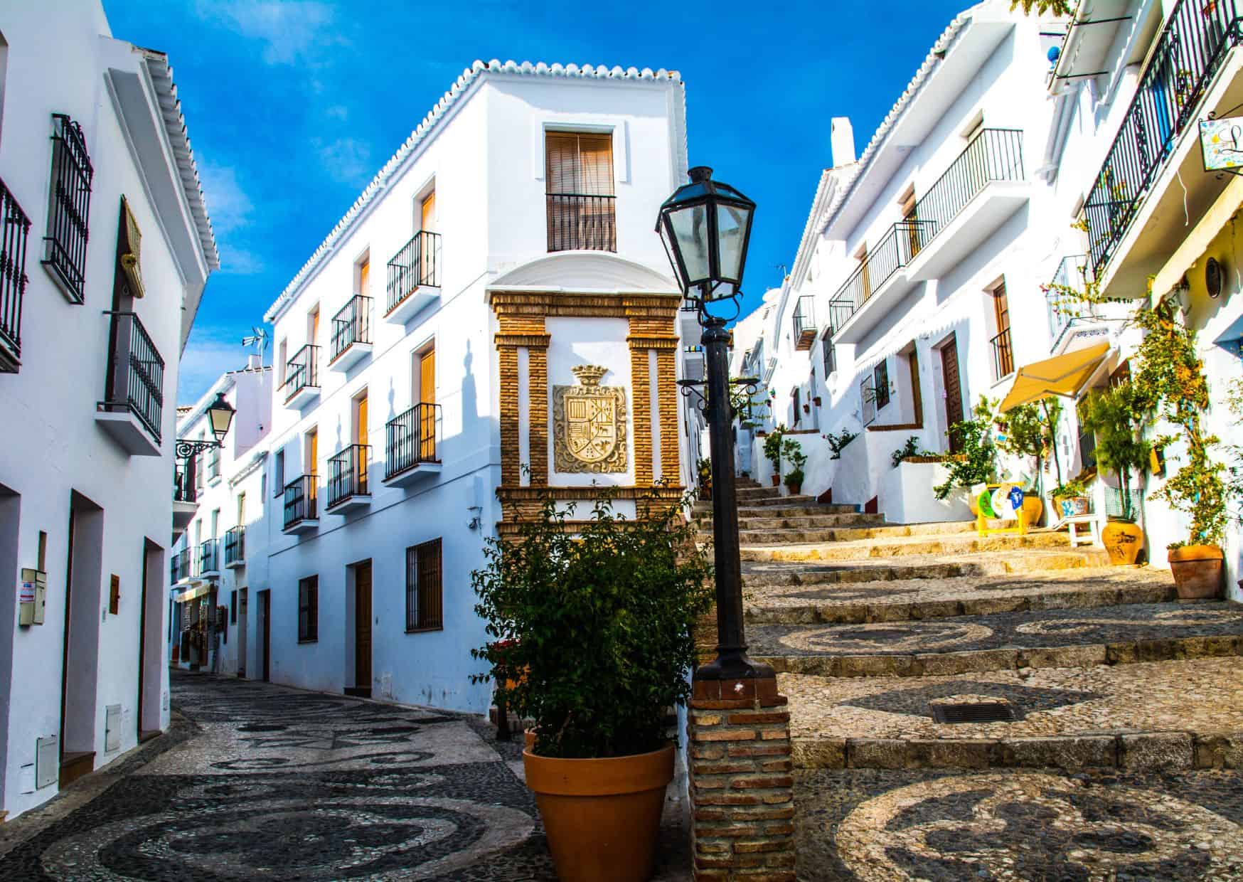 We Tracked Every Euro In Our Spanish Family Budget. Here’s The Monthly ...