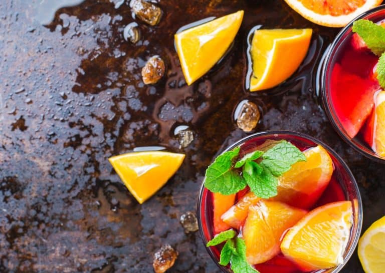The Spanish Sangria Recipe That Ruins Restaurant Sangria For You ...