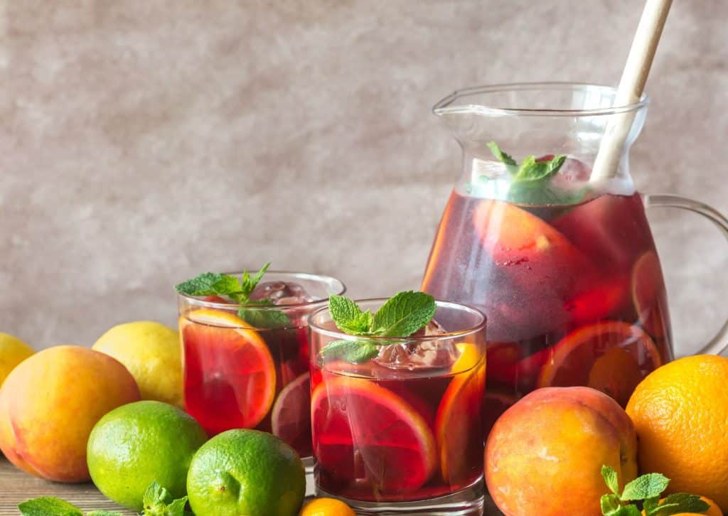 The Spanish Sangria Recipe That Ruins Restaurant Sangria For You ...