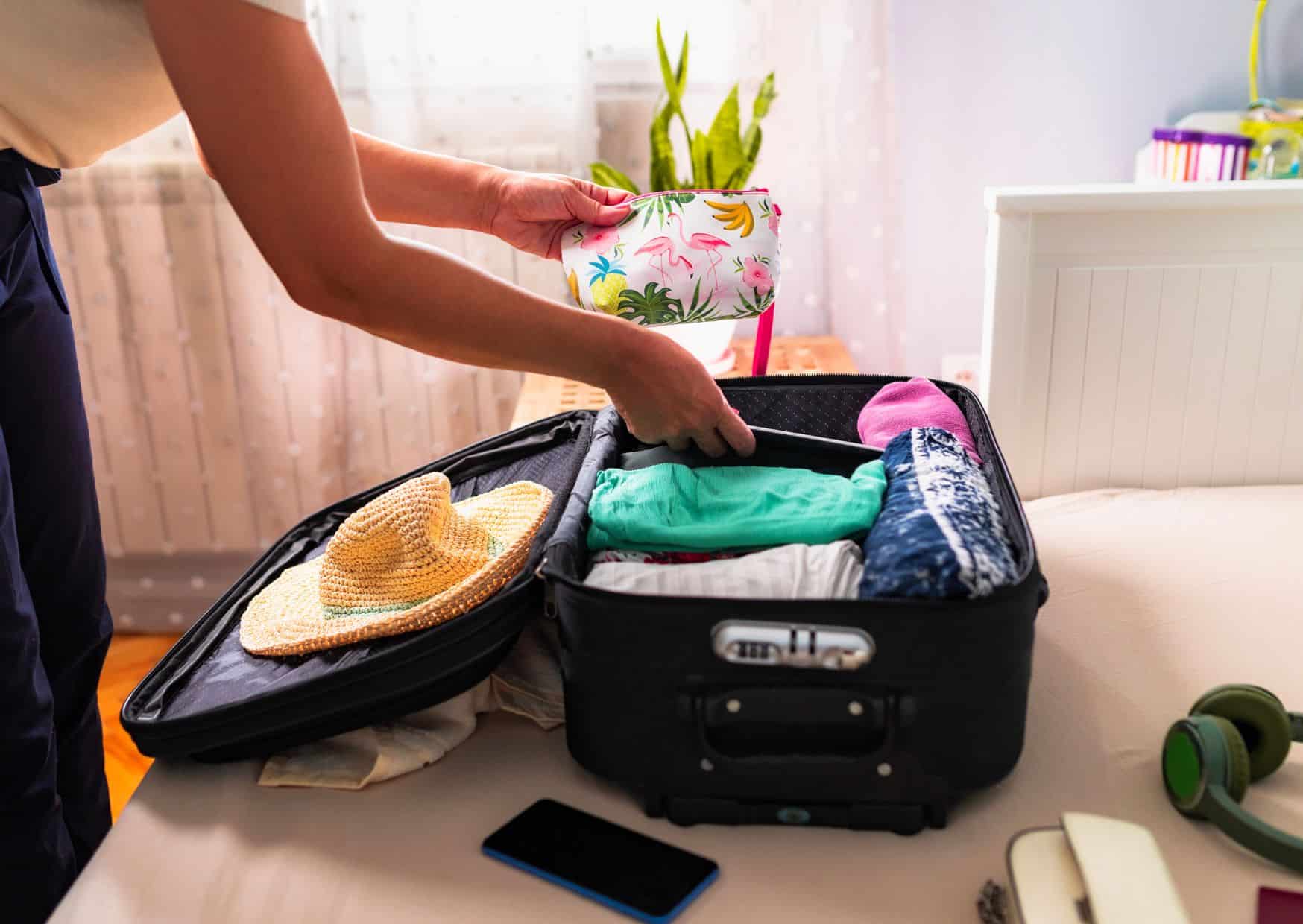 Why Seasoned Travelers Use These 13 Airport Tricks