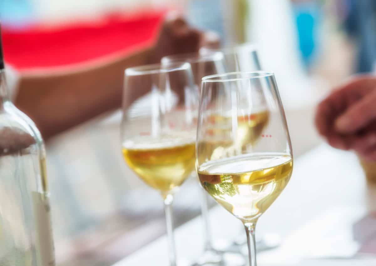 The 10 Most Popular Wines In The World (And Why They May Not Be What ...