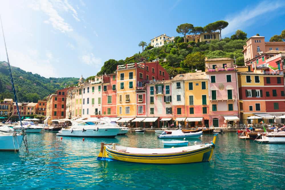 7 Secret Italian Villages Where Americans Are Buying €1 Homes — And ...