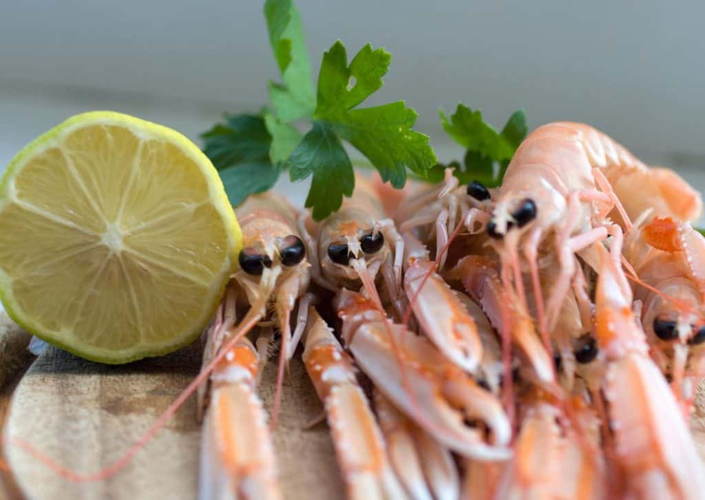 15-Minute Shrimp Scampi With Big Garlic Butter Flavor That Tastes Like ...